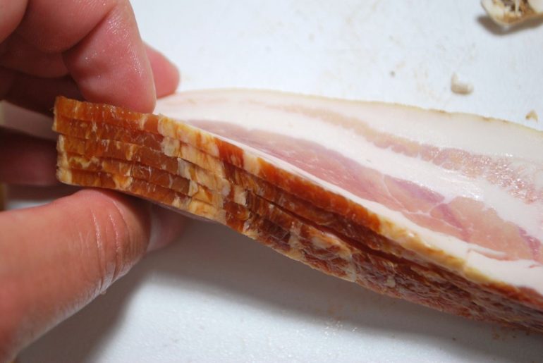 Homemade Hickory Smoked Bacon - SavoryReviews