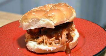 Easy Pulled Chicken - SavoryReviews